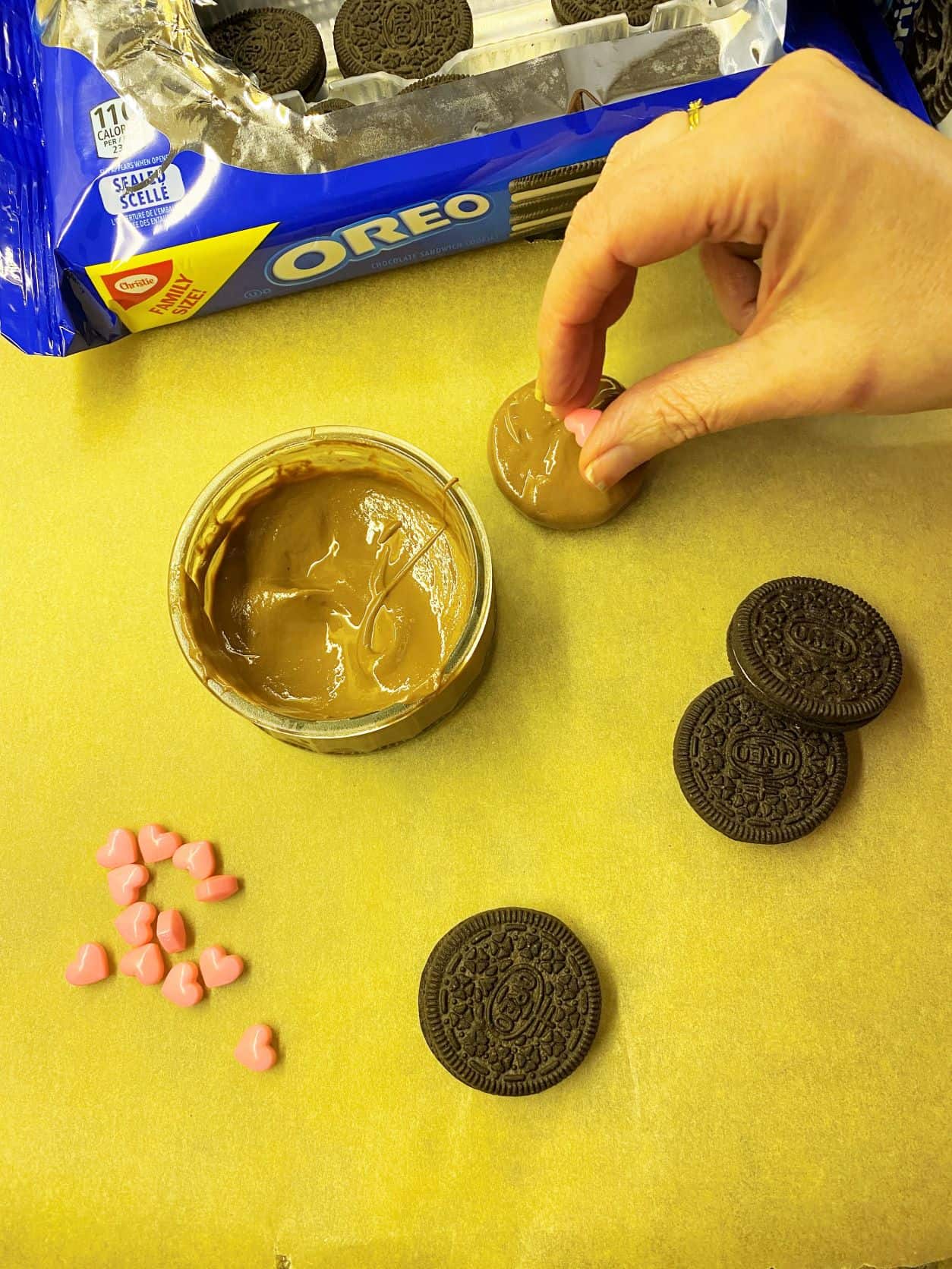 Valentine's Day Chocolate Covered Oreo Cookies