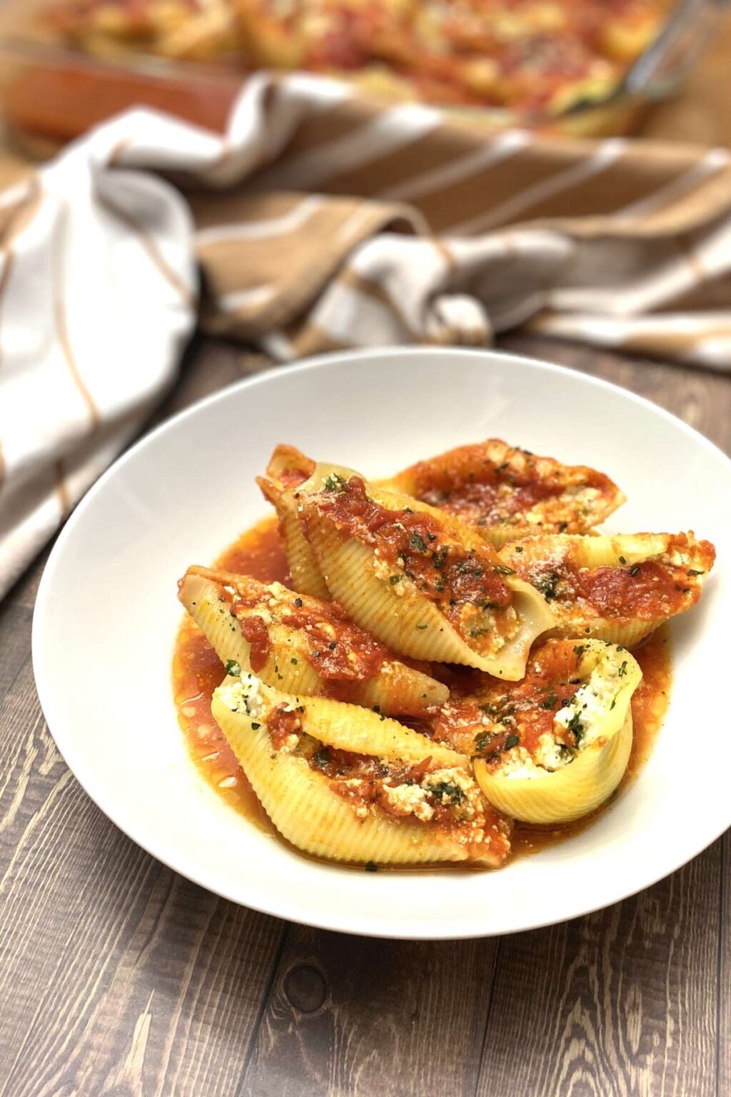 Spinach and Ricotta Stuffed Pasta Shells