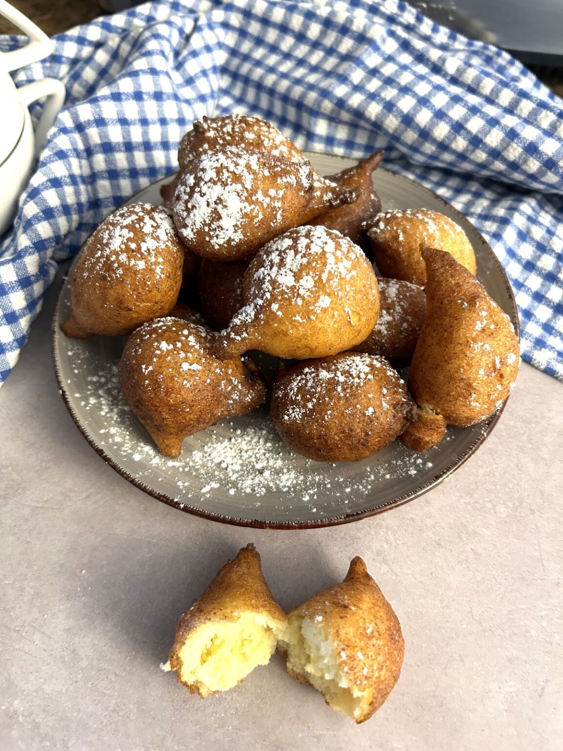 Zeppole Italian Doughnuts Sfingi with Ricotta