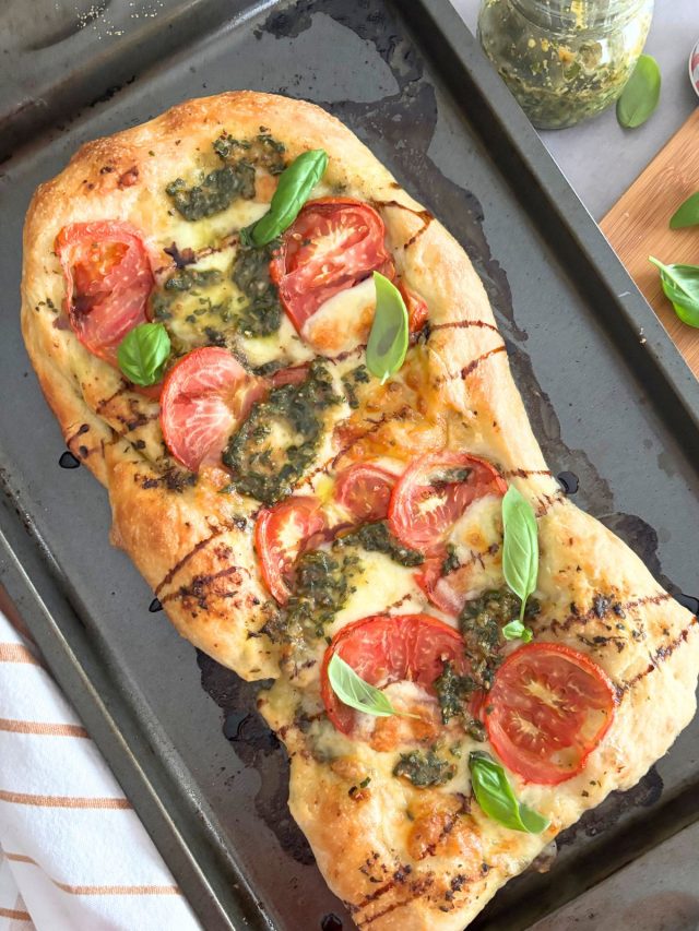 Caprese Pizza with Fresh Mozzarella and Pesto Sauce
